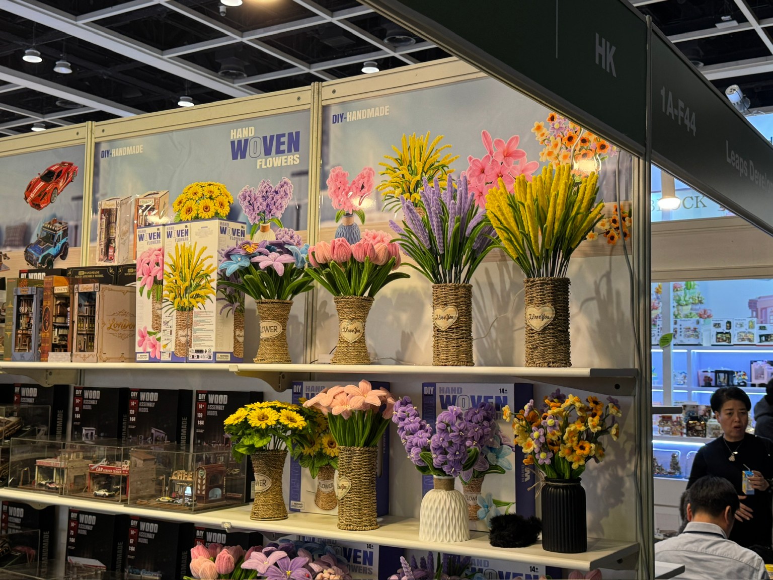 Hong Kong Day 2: Traffic, Trends & Tea – Global Toy News